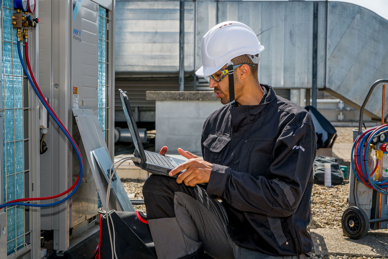 DAIKIN 360: Zuverlässige HLK-Dienstleistungen – Installation, | Daikin